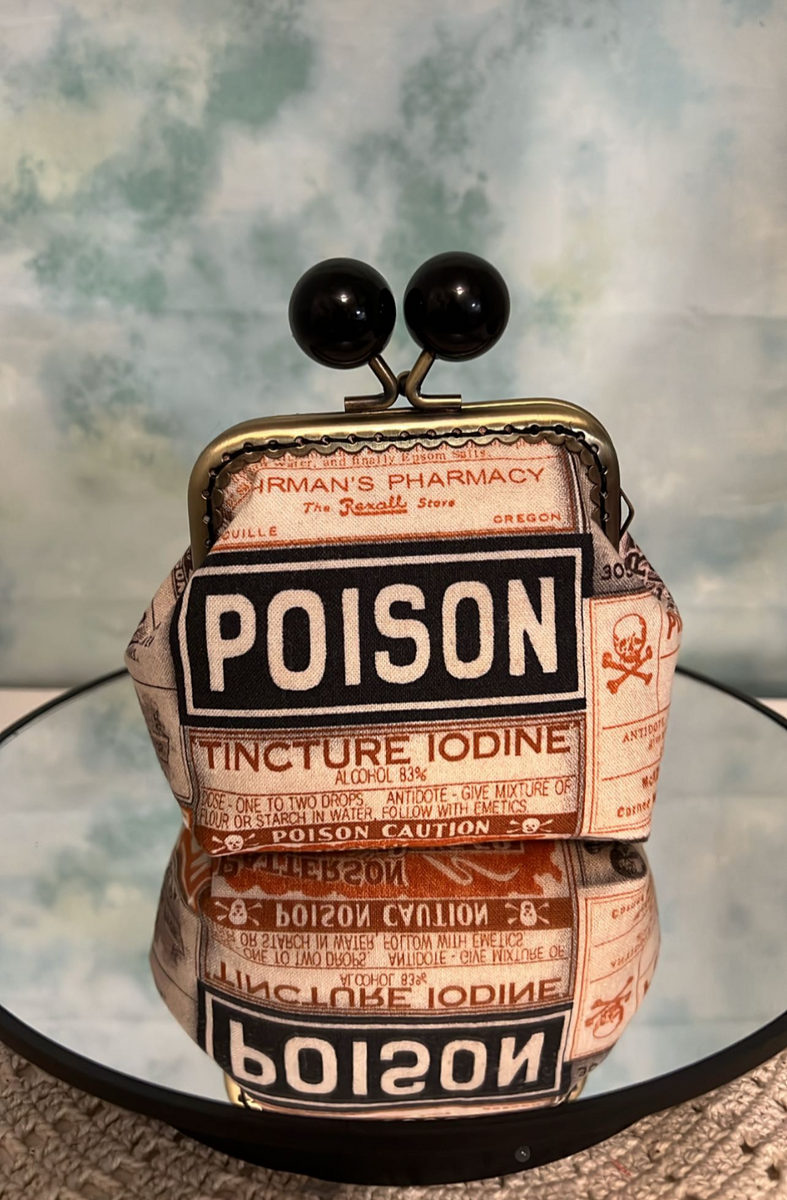 Poison Labels Mini Kisslock Coin Purse with Long Chain Strap – Pink ...