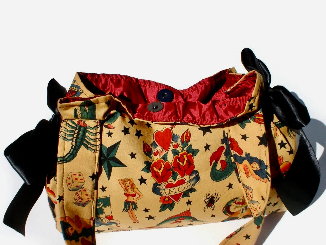 Vintage Skeletons and Roses Tattoo Art Purse – Pink House Boutique